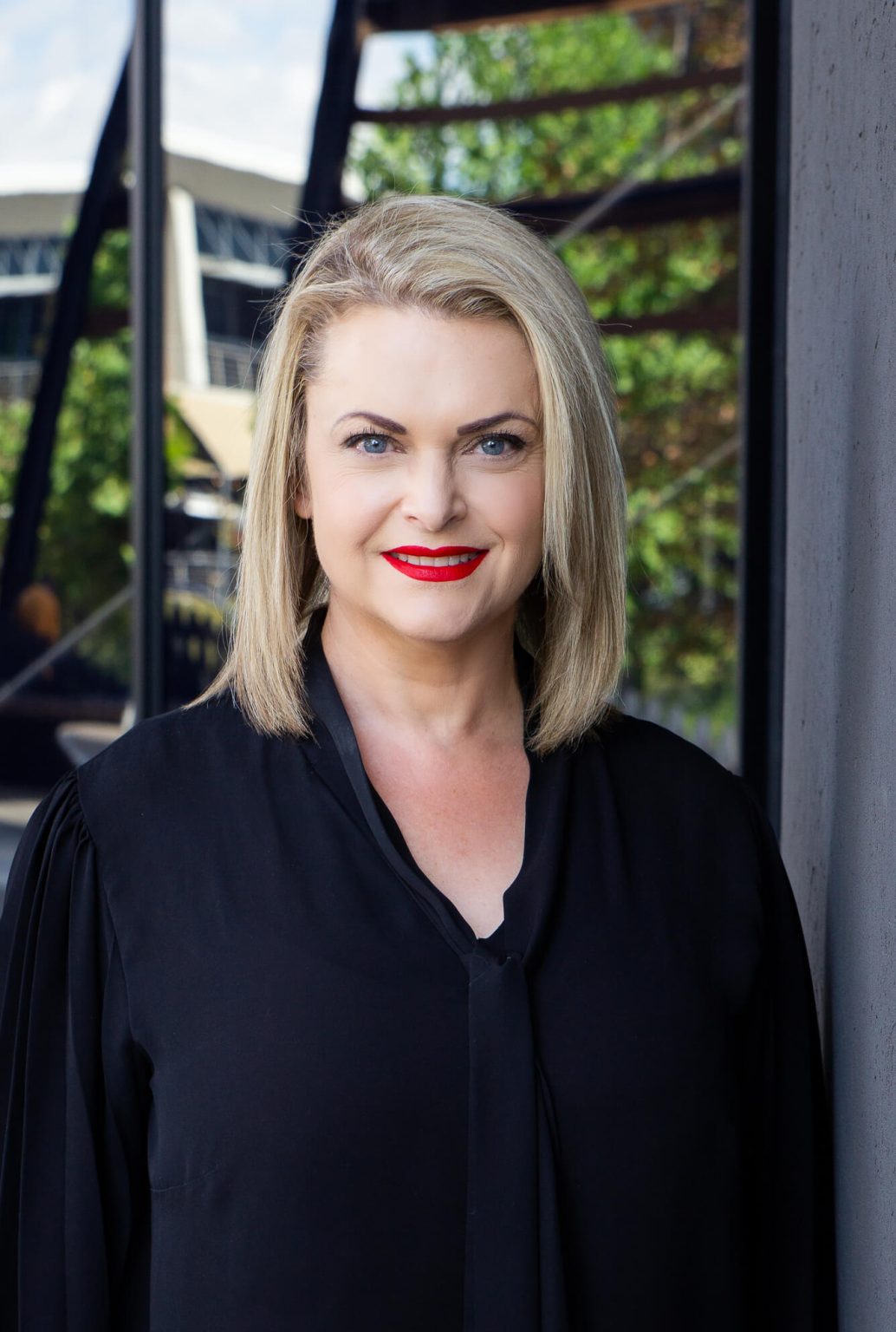 About – HelloWoman